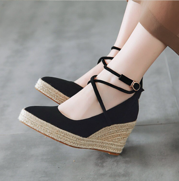 Cross Tied Rome Gladiator Pumps on Luulla