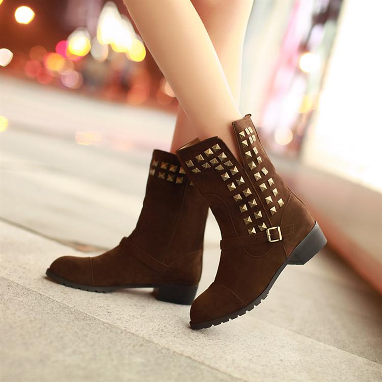 Stylish Brown Rivets Boots on Luulla