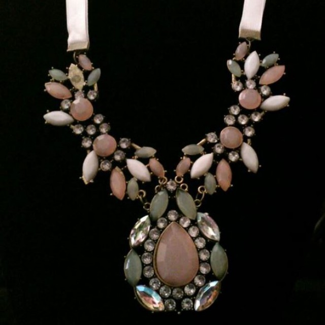 Elegant Rhinestone Embellished Crystal Statement Necklace on Luulla